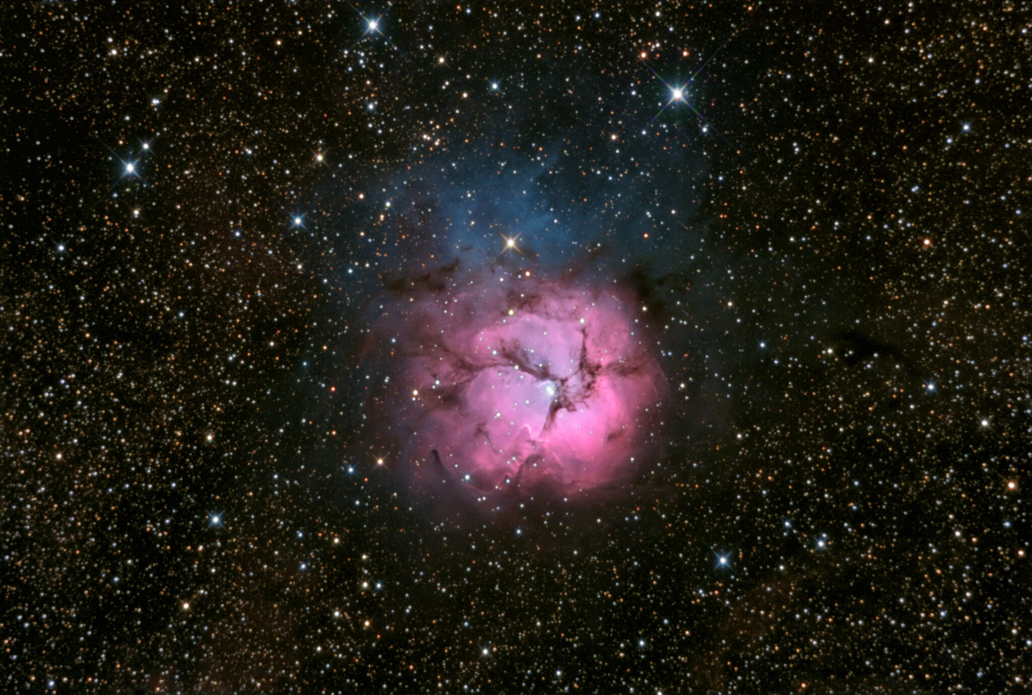 M20 – DeepSkyObjects.com